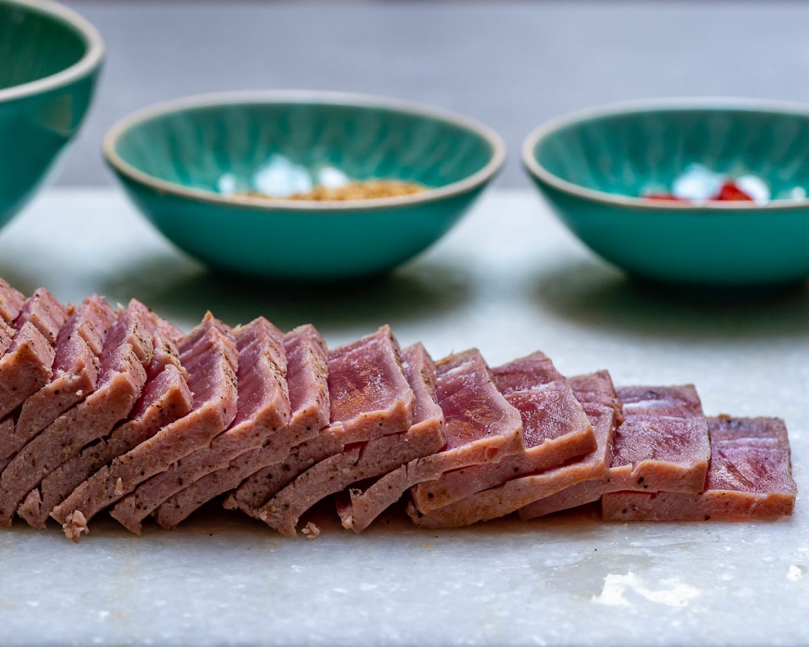 Seared Tuna Tataki Recipe (With Sesame And Soy Dressing) - Blondelish.com
