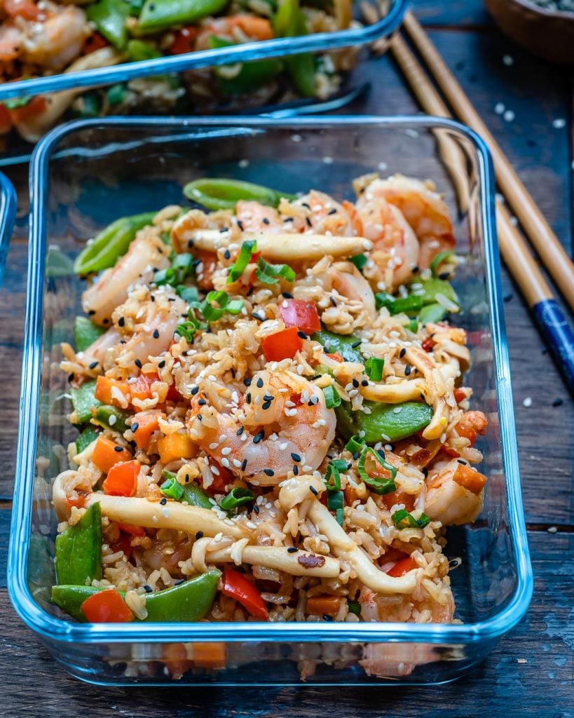 Orez Prajit Cu Creveti - Reteta Video - Blondelish.com