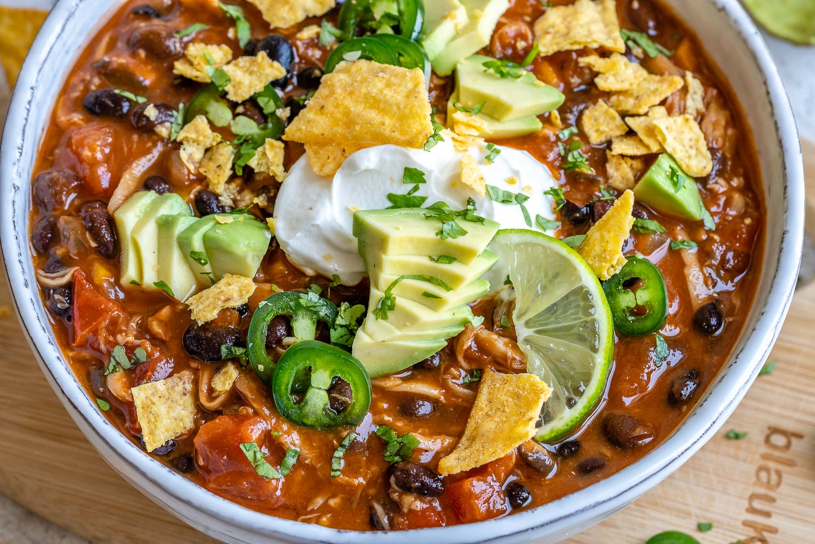 Easy Vegan Chili Recipe – Best Vegetarian Chili | Blondelish.com